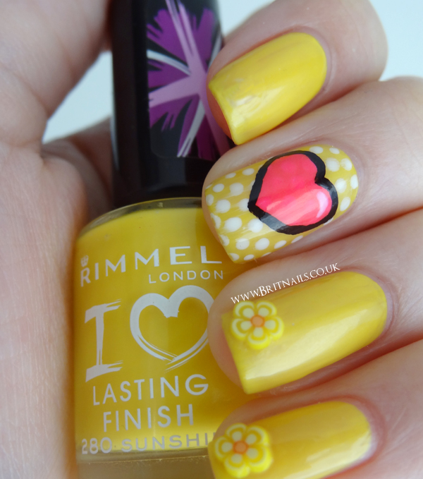 Pop Heart | Brit Nails