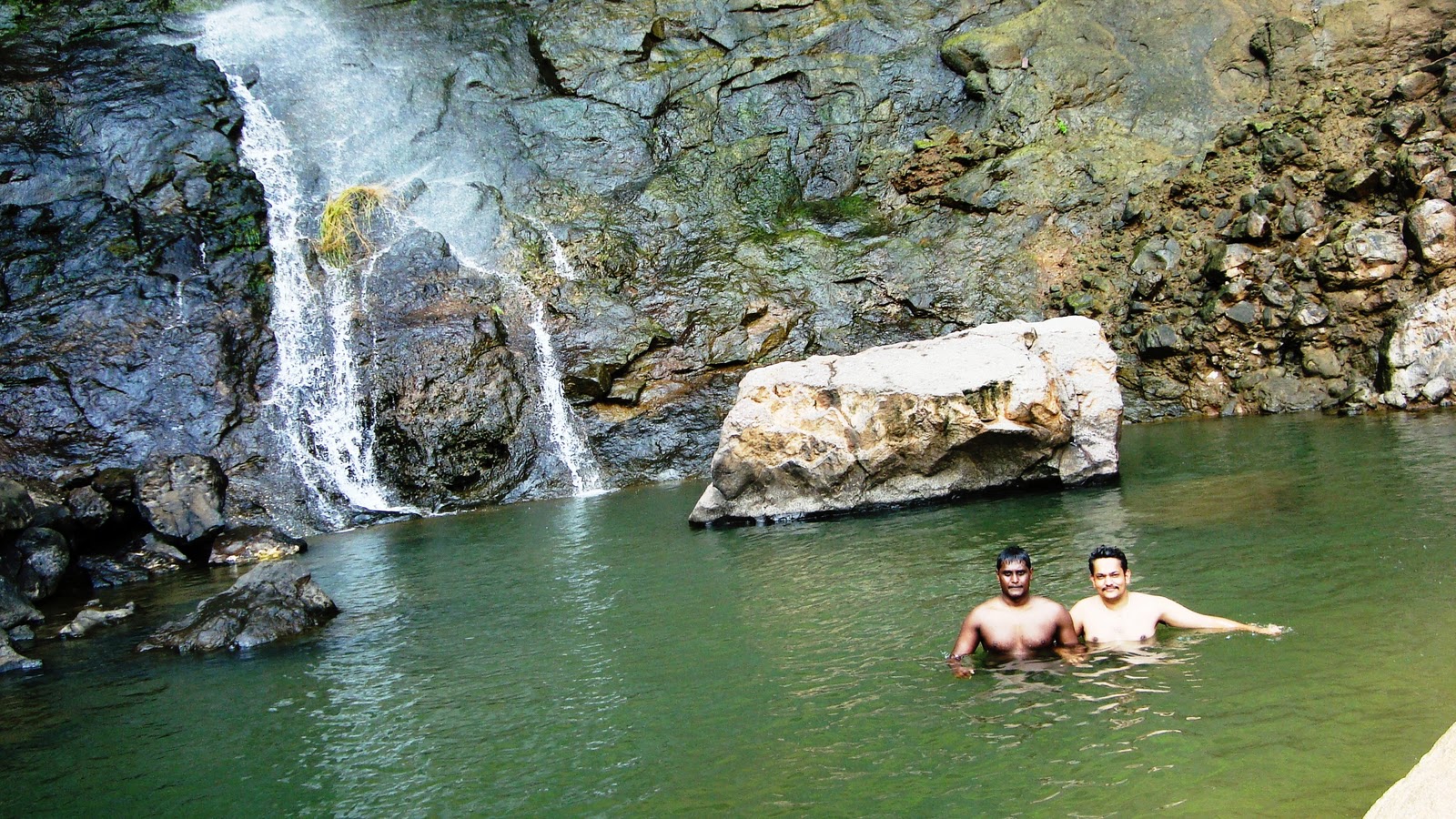 Reminiscence: Pandavkada falls - A place to visit for sure :-)