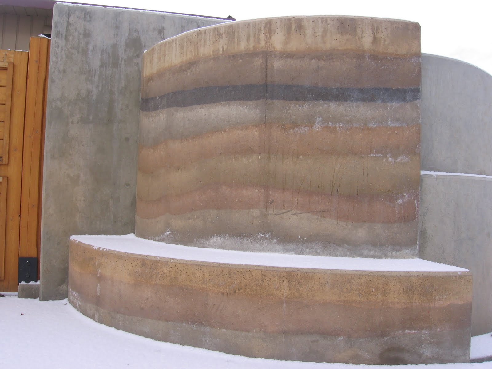 GREEN LIVING: Rammed earth construction