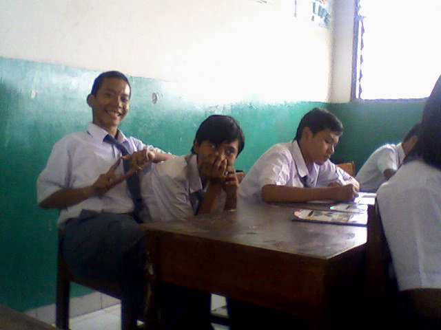 Armadani's Blog: 5 Foto pelajar SMA