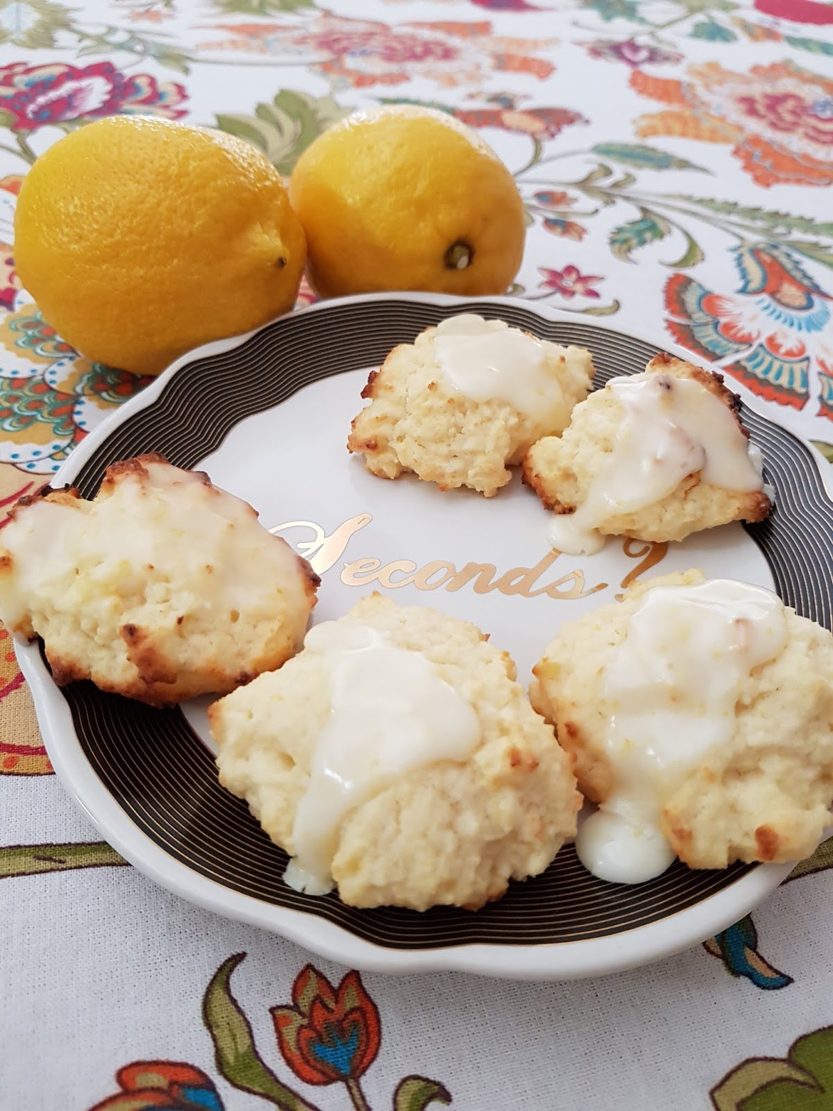 Feed your Inner Cook: Lemon Ricotta Cake Biscuits