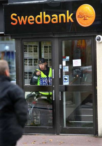 MODERN BANKS: Monetary system and banks in Sweden