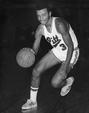 BALONCESTO HISTORIA DE LOS MEJORES: Billy Knight; "Mooney"