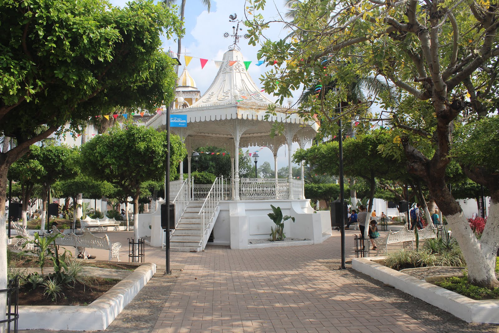 COMALA: El pueblo blanco de América.: Aspectos Geográficos.