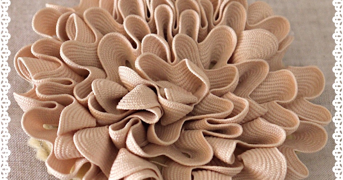 Taller de Artesanía - Página Principal: BROCHES HECHOS CON FLORES DE ...