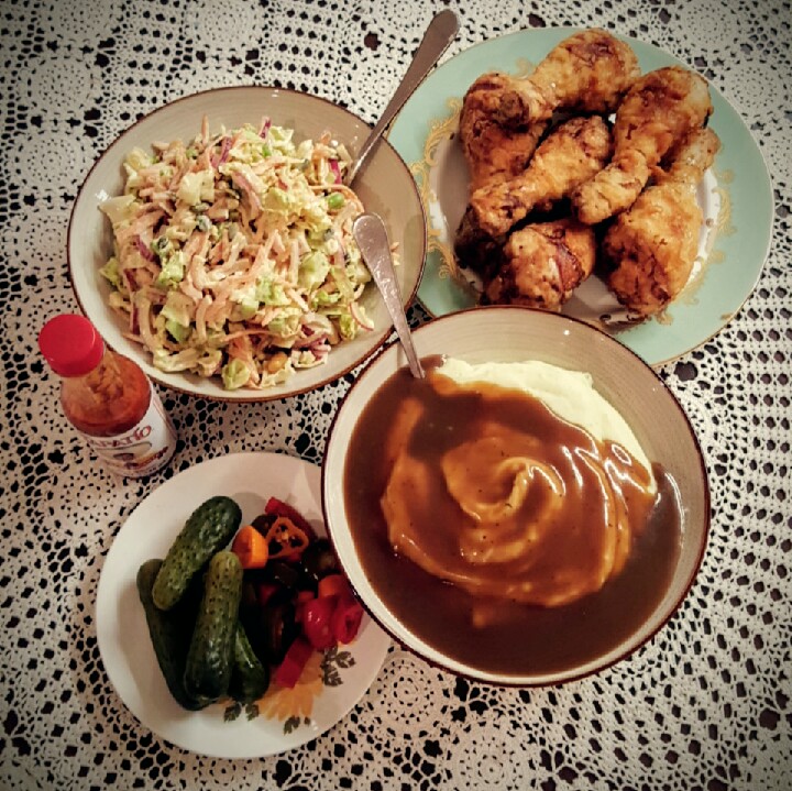 good food in a crap kitchen: Fried Chicken