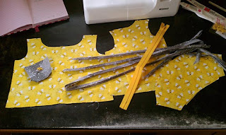 Bloom & Belle: The Honeycomb Dress ...and the art of improvisation