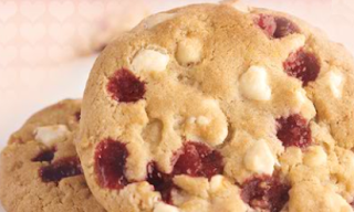 The Frazzled Redhead: Raspberry Cheesecake Cookies