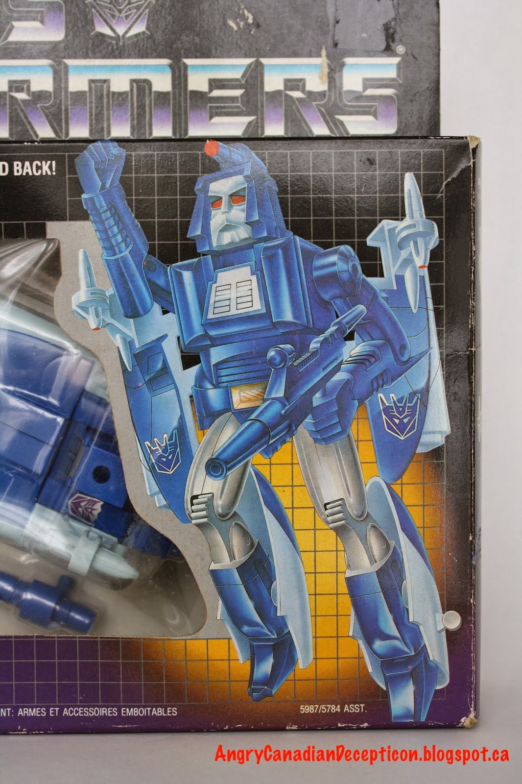 A Transformers Blog - My Life In Collecting: G1 Canadian Scourge