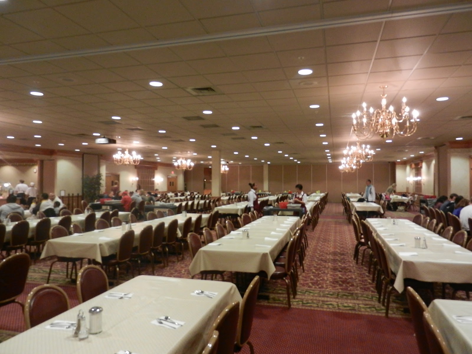 Belly of the Pig: Shady Maple Smorgasbord Breakfast Review