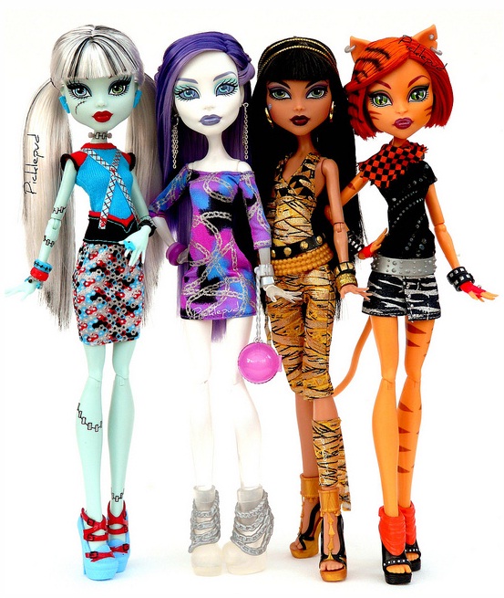 Lindos Sonhos Dourados: Monster High coleção: Fashion Pack Day at the Maul