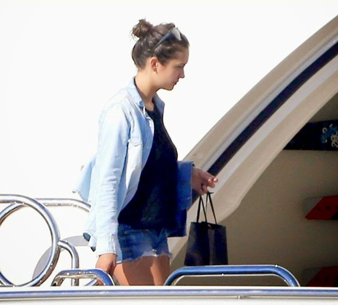 Blog de la Tele: Nina Dobrev y Alexander Ludwig en un paseo romántico ...