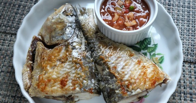 Ikan Terubuk Bakar dan Pencicah Air Asam Sedap - Azie Kitchen