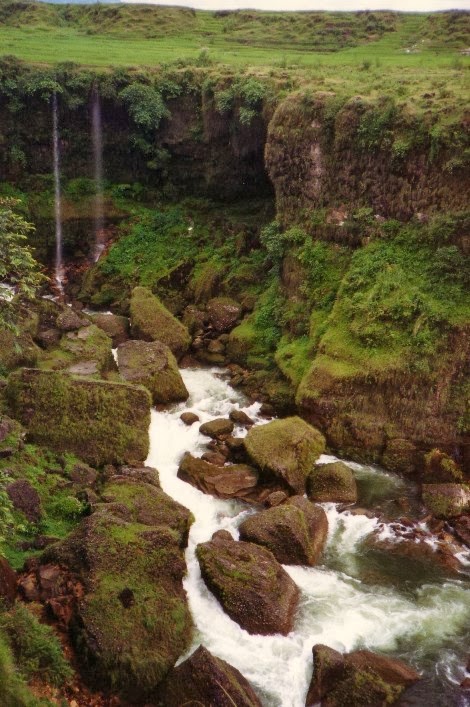 cavingliz- non SE Asian caves: Chobar & Mahendra caves, Nepal
