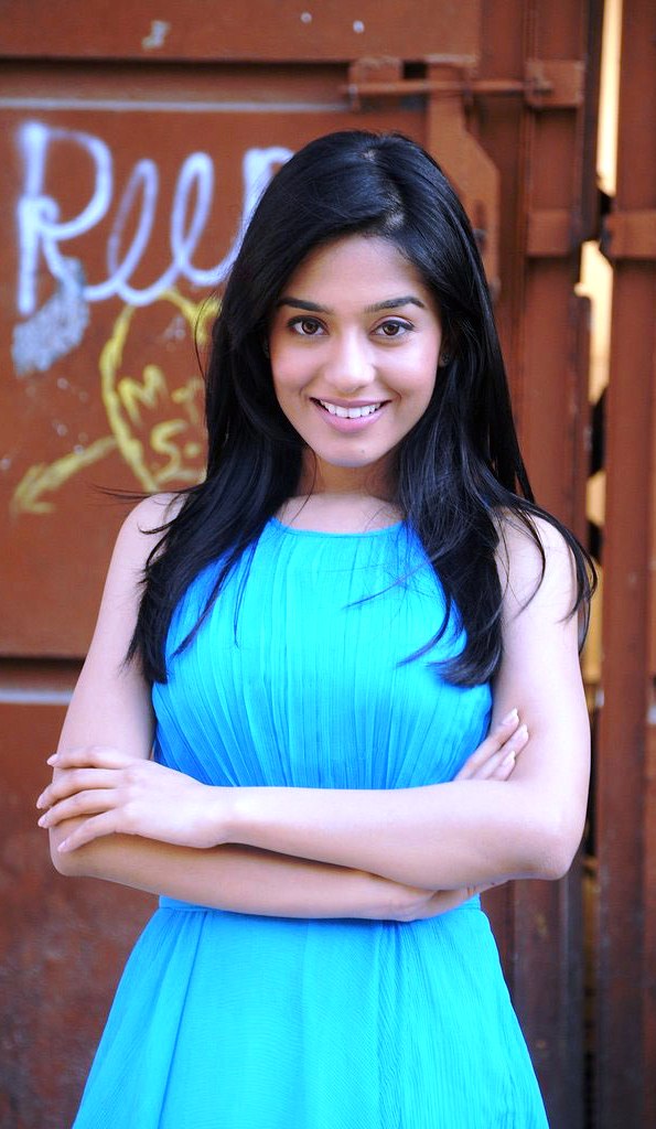 Amrita Rao Latest Photoshoot Stills in Blue Dress | Amrita Rao Spicy ...