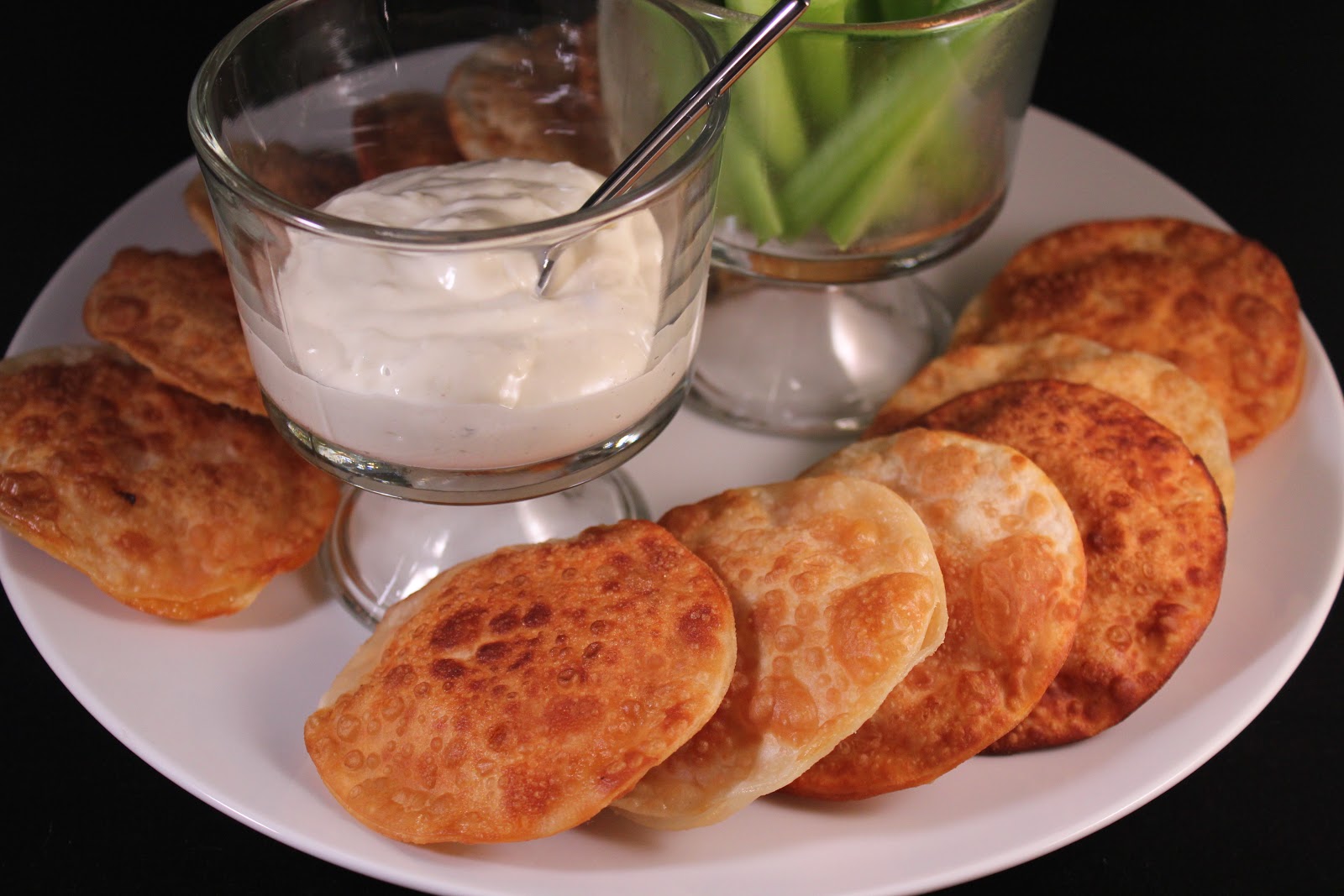 Delicious Dishings: Buffalo Chicken Fried Ravioli