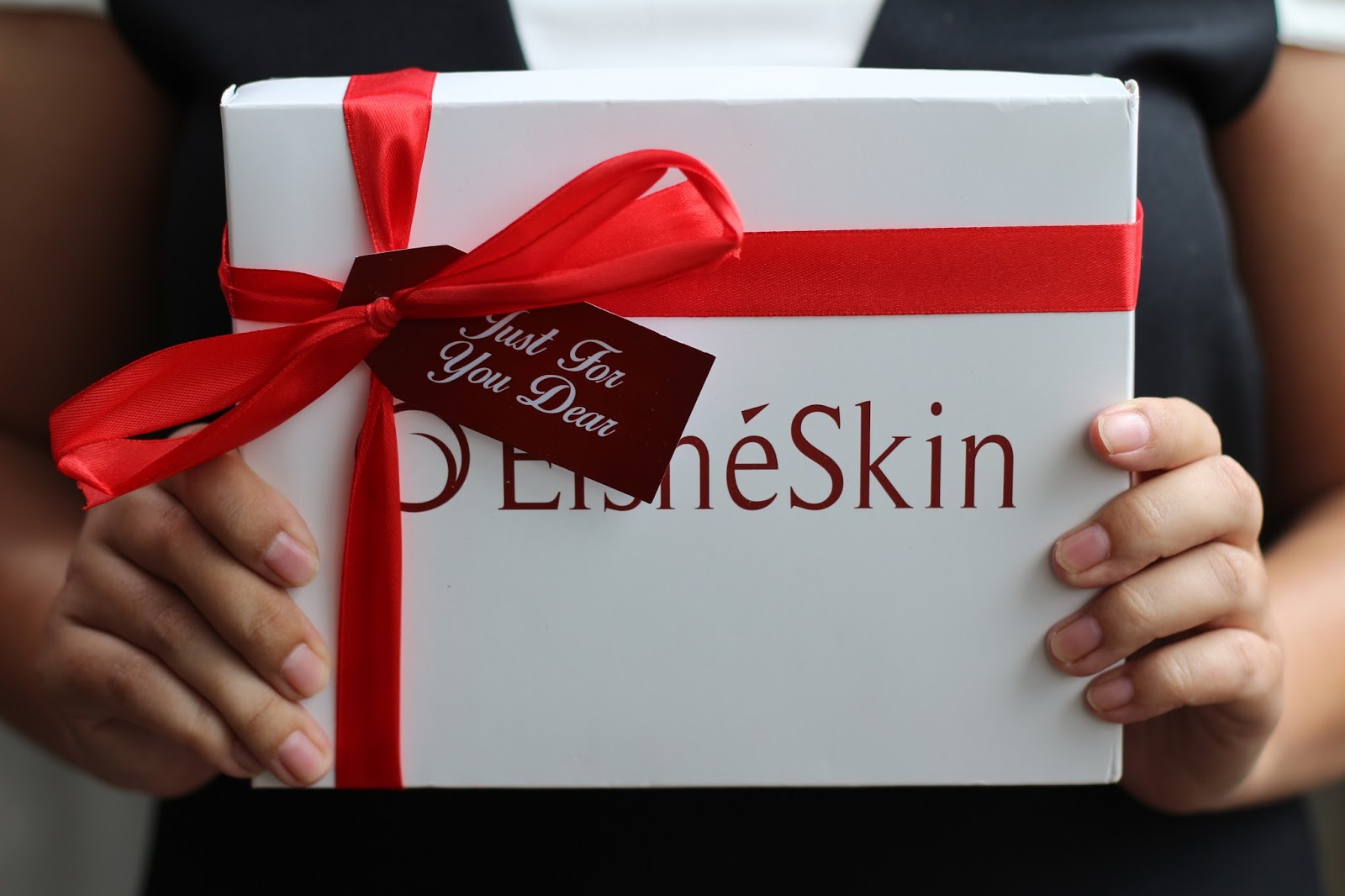 SARAH MIGNONE: [REVIEW] ELSHÉSKIN ACNE TREATMENT SERIES