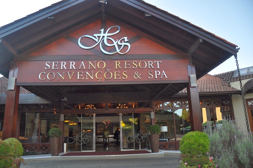 SERRANO RESORT