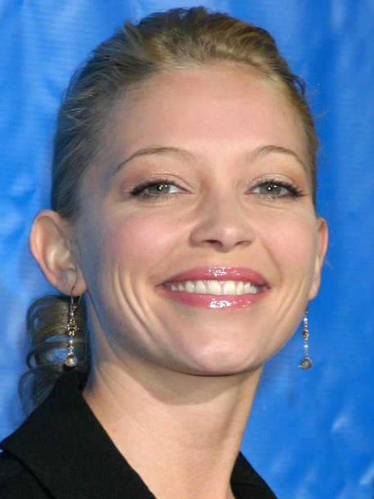 Amanda Detmer | Celebrities Photos Hub