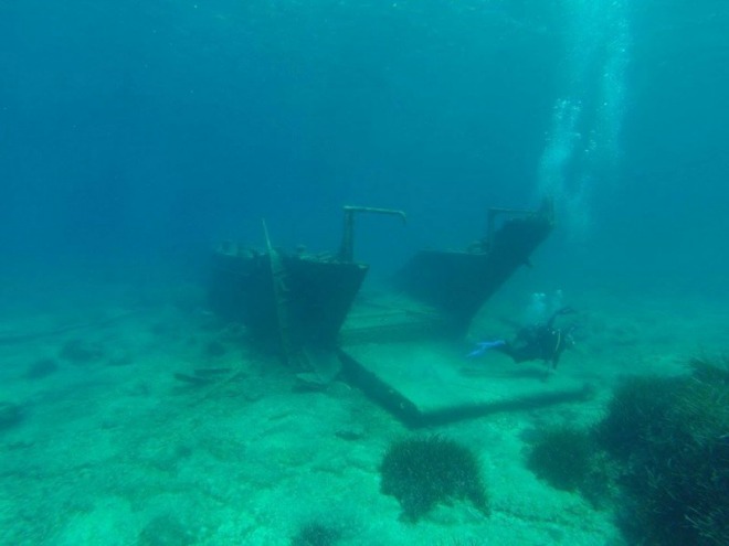 SADENTREPESE-ΣΑΔΕΝΤΡΕΠΕΣΑΙ !!!: ΔΥΟ ΝΑΥΑΓΙΑ ΤΟΥ ΔΕΥΤΕΡΟΥ ΠΑΓΚΟΣΜΙΟΥ ΠΟΛΕΜΟΥ