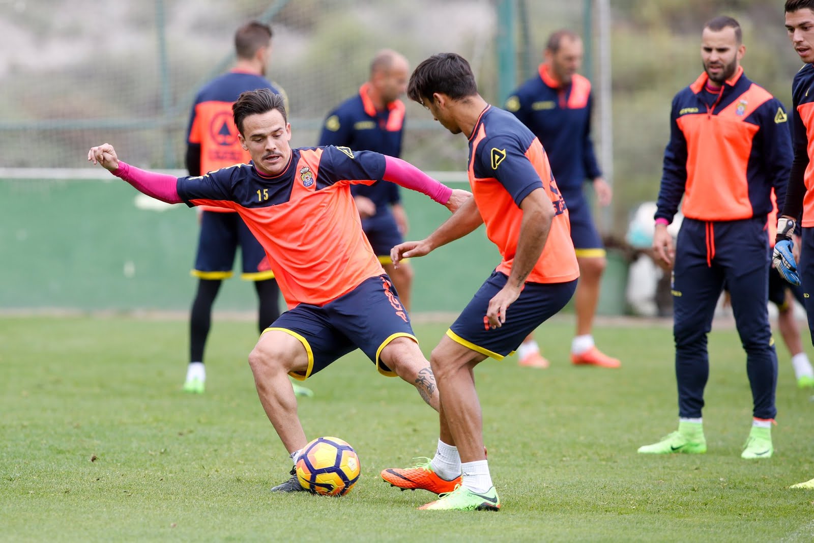 CONVOCATORIA | 20 JUGADORES CAMINO DEL BERNABÉU ~ GradaCurva.com