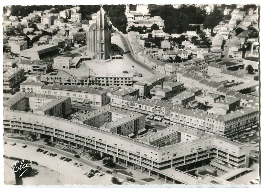 Architectures de Cartes Postales 2: Les recalées de Royan