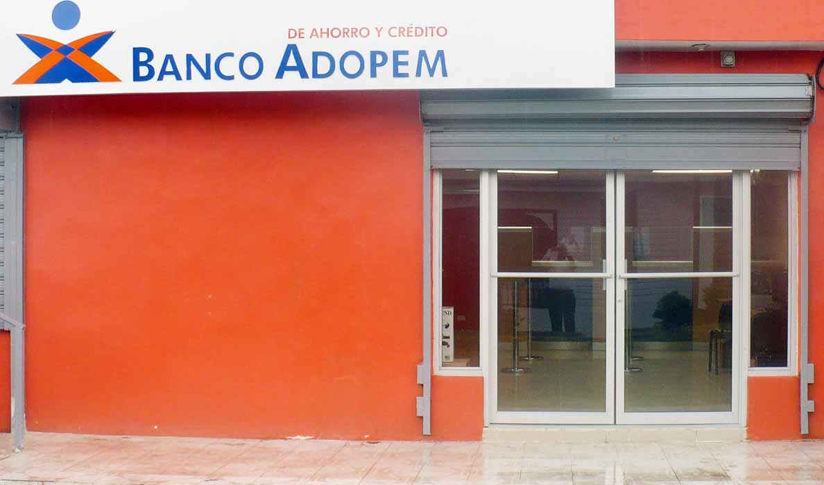 ADOPEM reconoce emprendedores