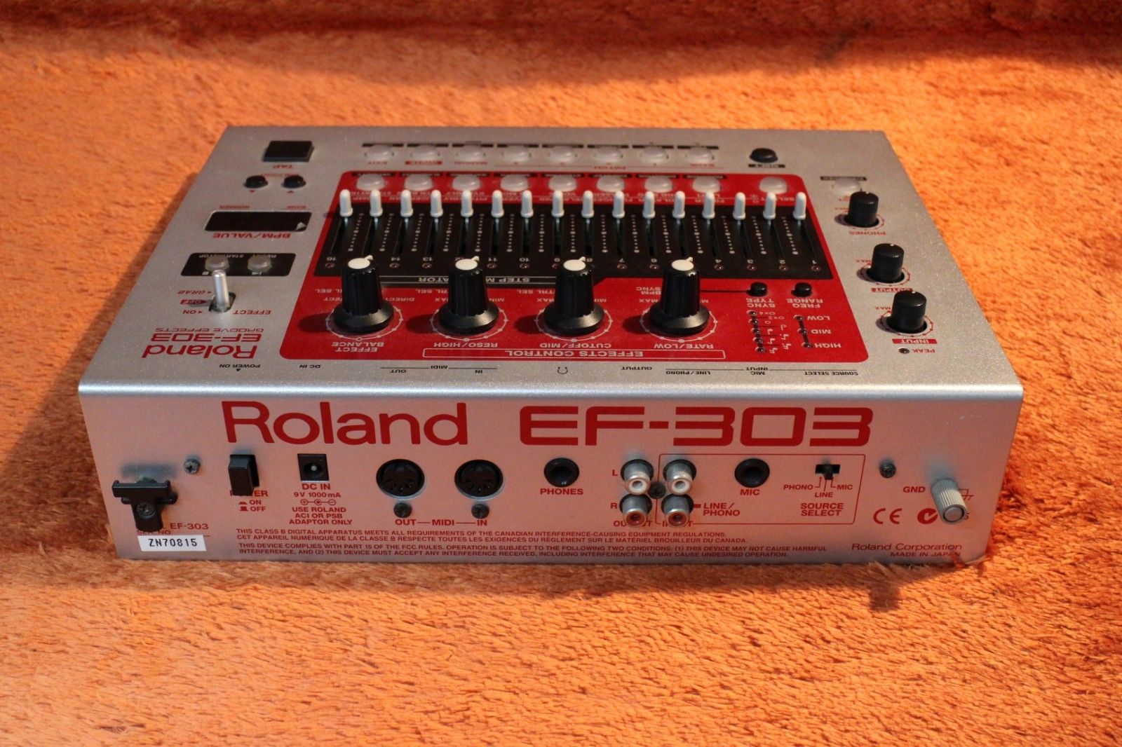 MATRIXSYNTH: ROLAND Roland EF-303 Groovebox Synth Sequencer SN ZN70815