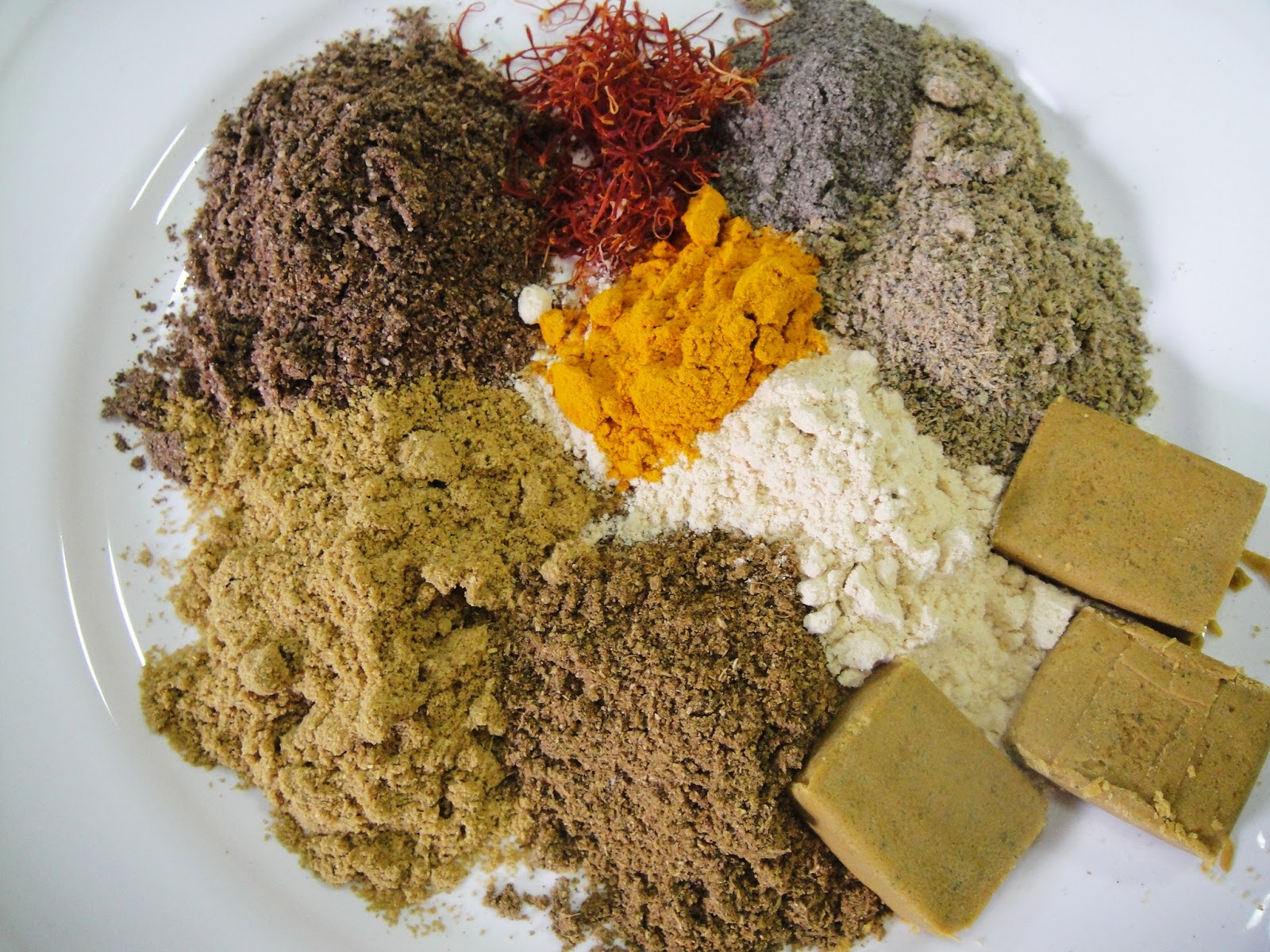 Maryam's Culinary Wonders: 1110. Qatari Chicken Machboos