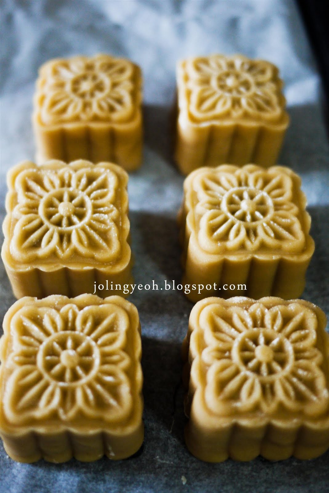 JoJo: Baked Mini Mooncake Recipe
