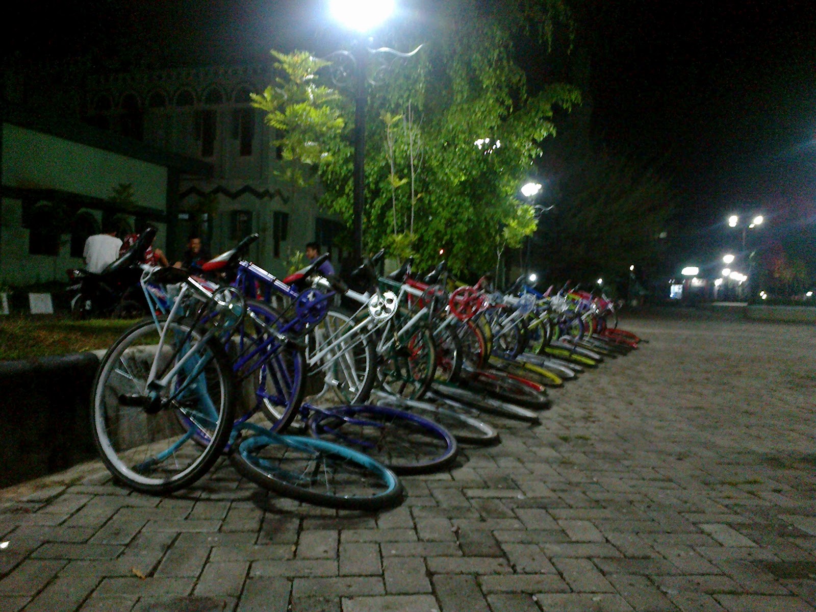 Welcome To Rahmat's Blog: asal usul sepeda goyang datang ke barabai ...