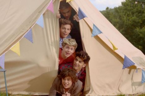 soph's blog: One Direction - Live While Were Young