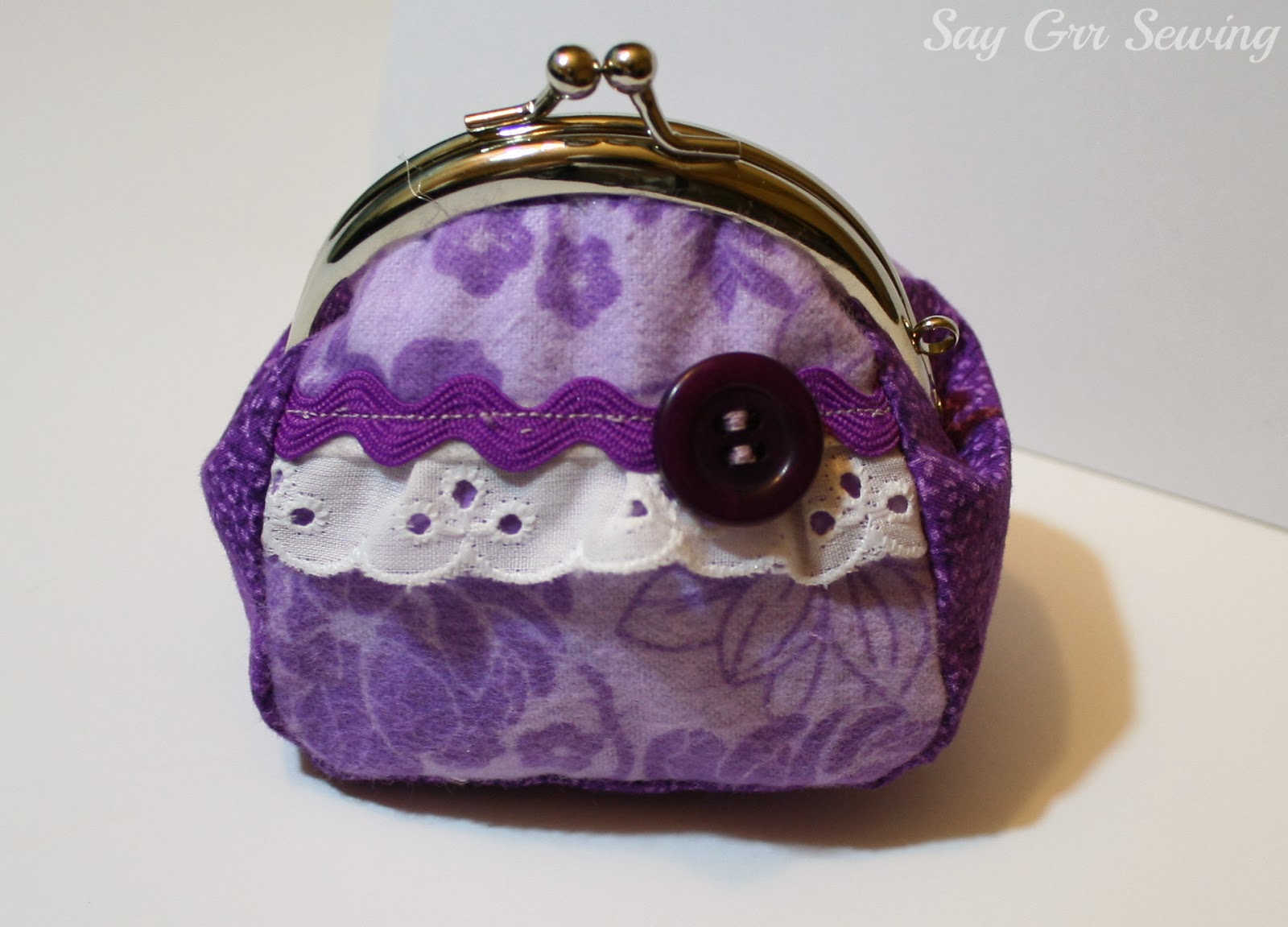 Say Grr Sewing: A Perfectly Purple Penny Purse