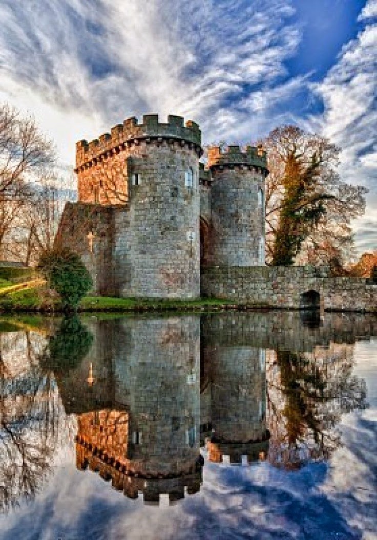 Ancient Whittington Castle in Shropshire, England | World's Snaps