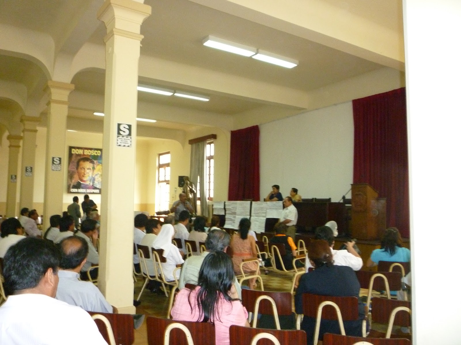 Un Mundo por Descubrir: Los institutos superiores en el Perú