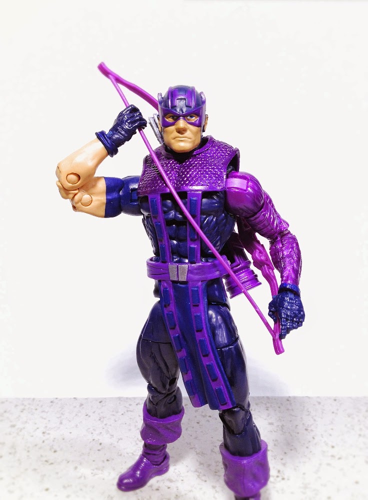 Combo's Action Figure Review: Hawkeye - Classic (Marvel Legends)