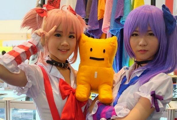Franzeska Edelyn dan Matcha Mei, Cosplayer yang Sedang Naik Daun ...