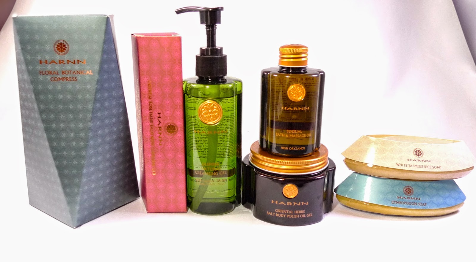 My Shopping Experience at HARNN + My Five HARNN Favorites!