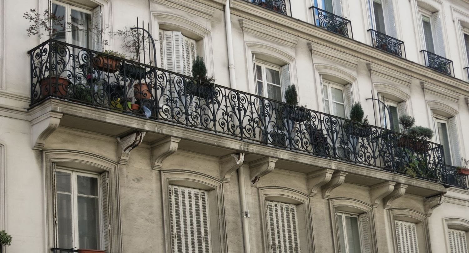 Combien ça porte ?: Balcons - Paris - Consoles métalliques