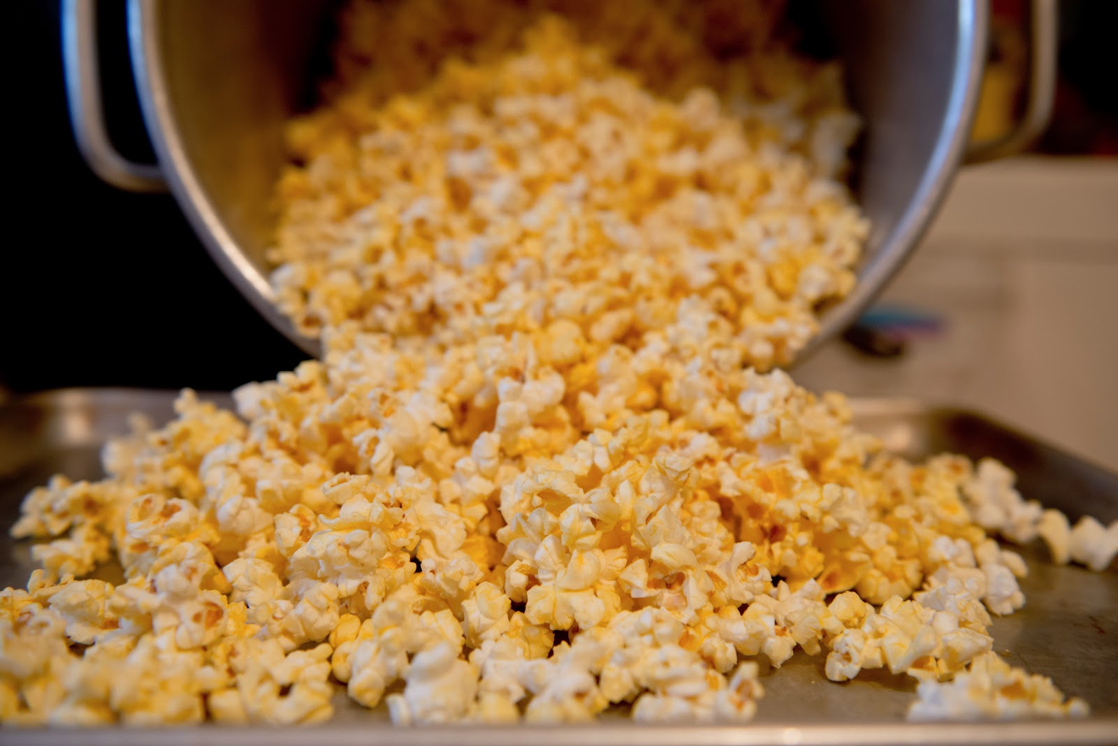 I Could Just Eat You Up!: Mommas Popcorn Balls