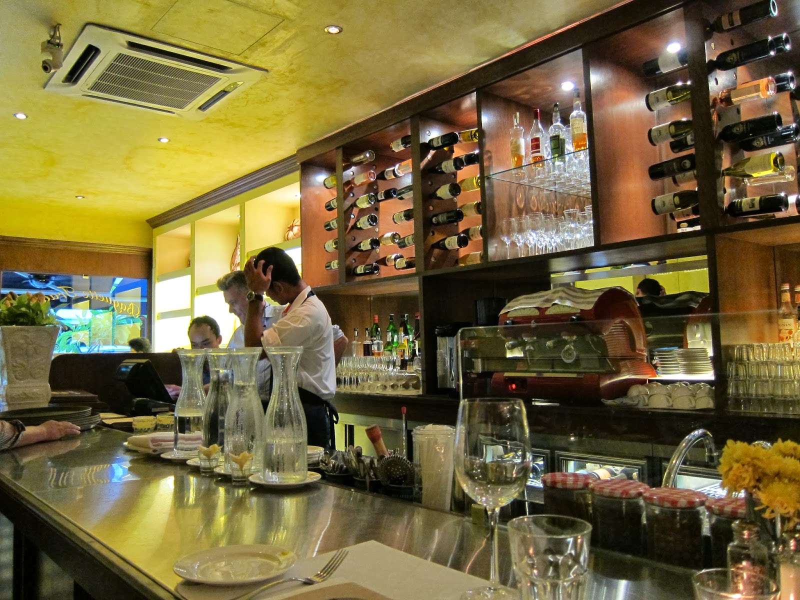 yeast bistronomy at night... | city lights