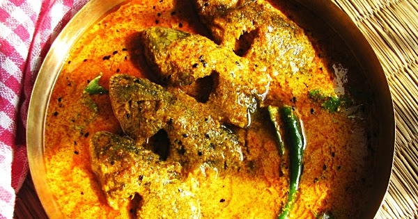 Kitchene Kichukhonn : Tel Koi / Koi or the climbing perch fish in a ...