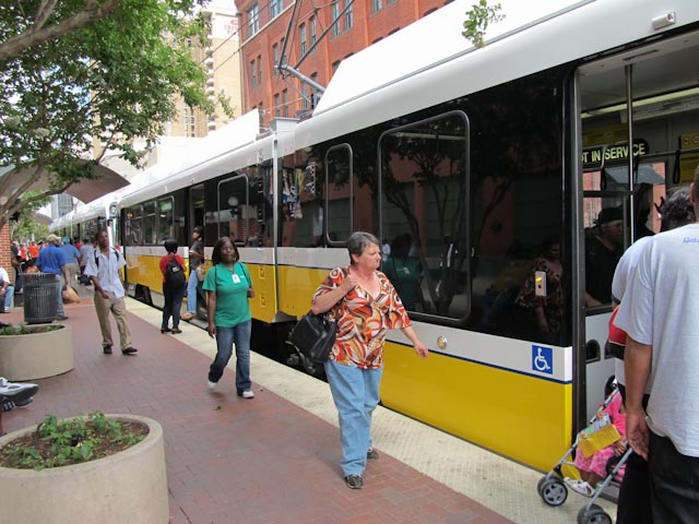Buck Tracks: DART Dallas - Blue, Green, Orange & Red Lines - West End ...
