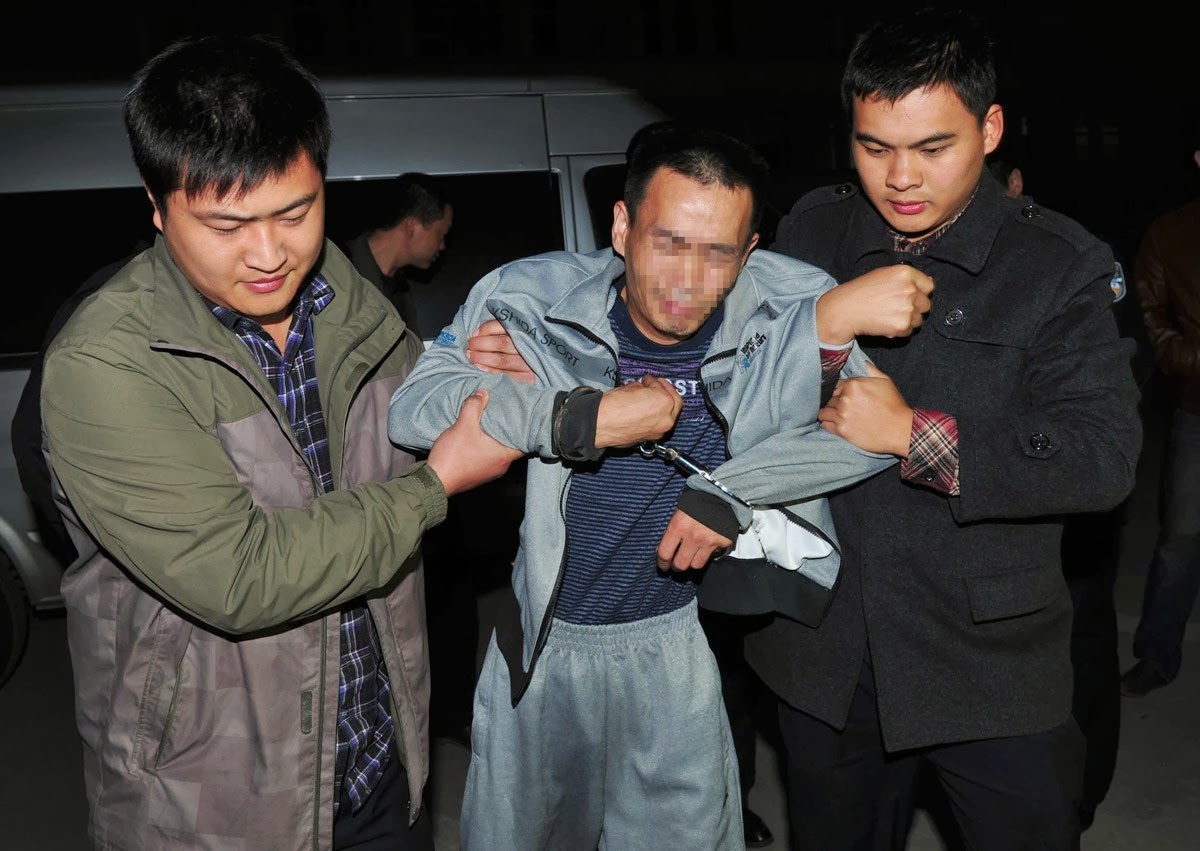 Male desperation, peeing, and wetting: November 2013