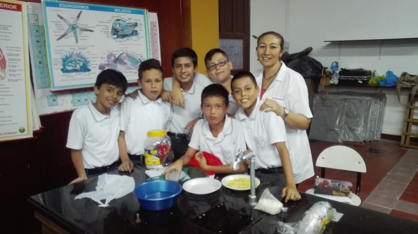 Una Aventura en las Ciencias: Con la Profe Maria Doris