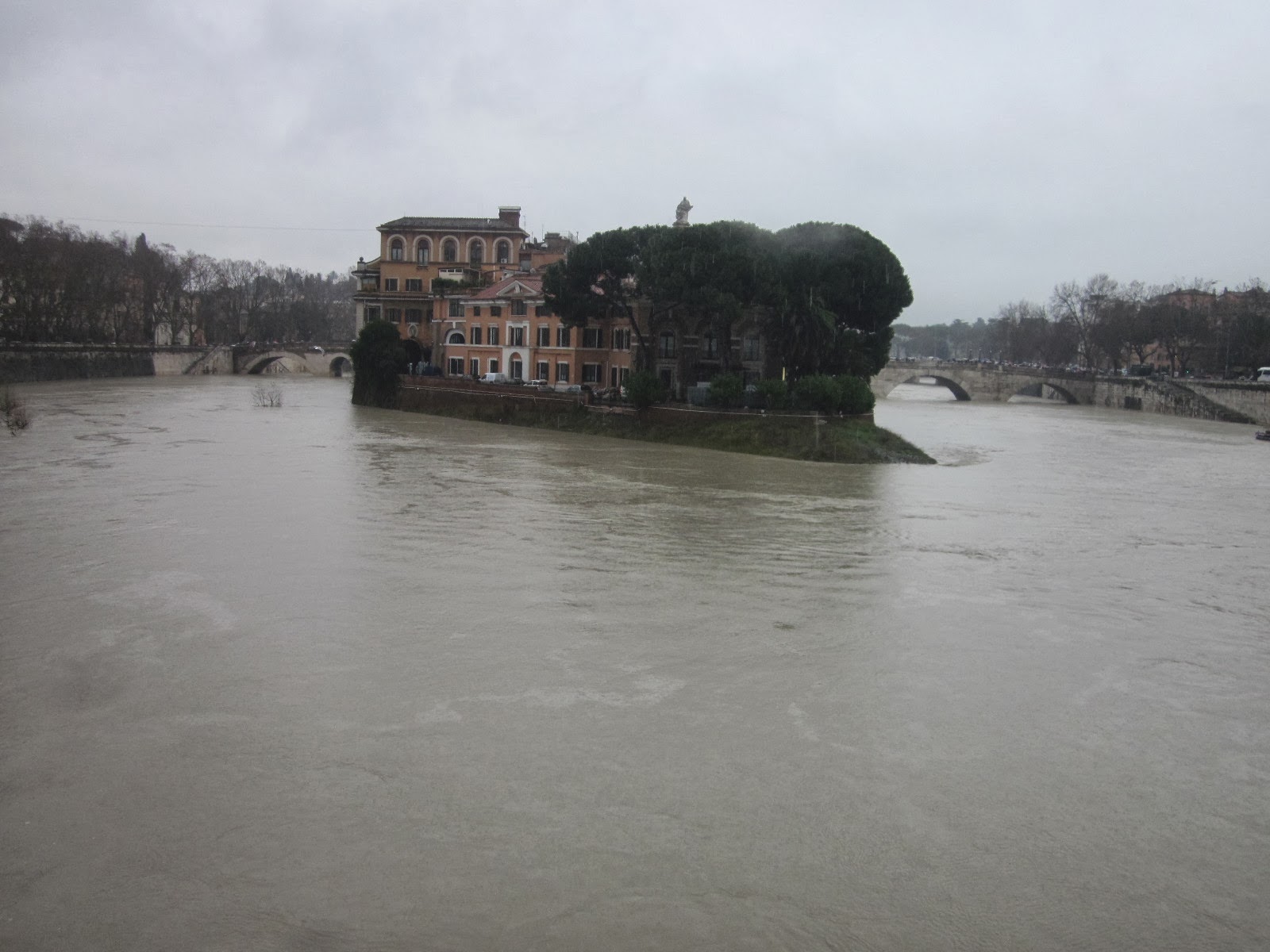 Sights of Rome: Floods on the Tiber