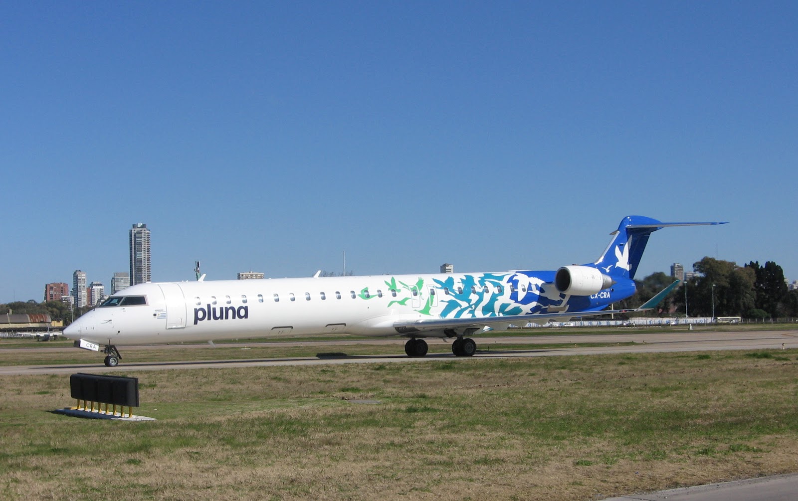 Argentina Airline News, Photography & Spotting: PLUNA - 3 CRJ-900's ...