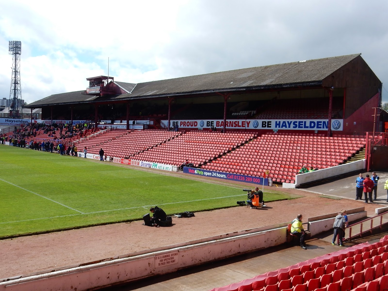Pat's Football Travels Blog: 03/05/15 Barnsley FC 5 - 0 Rochdale AFC ...