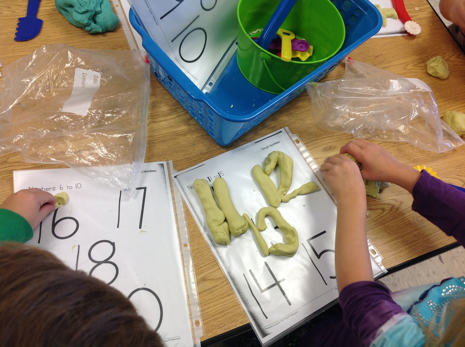 Kindy with Nikki: Teen Numbers in Math Workshop