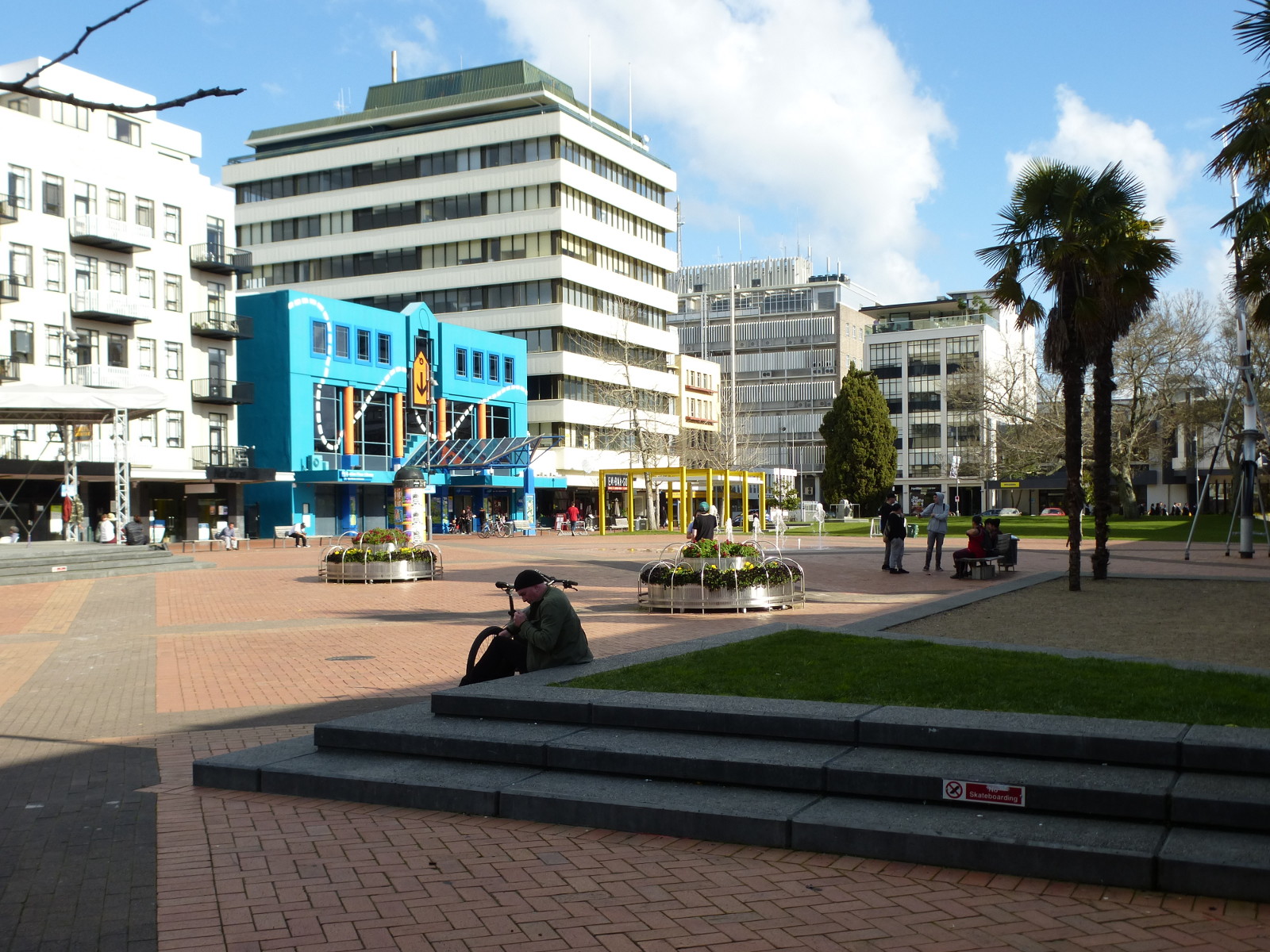 Adventures in New Zealand: Raglan - Edge of Heaven